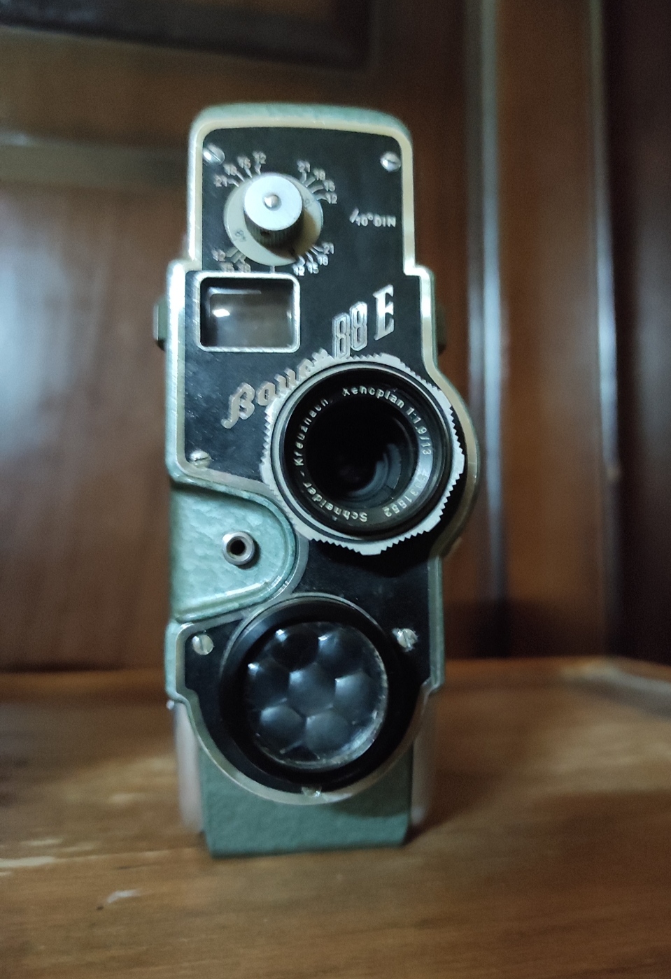 Mazaady - Video camera - Model 1956