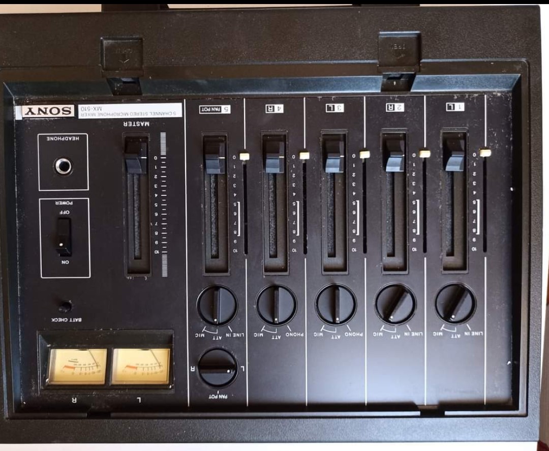 Mazaady - Sony stereo 5 channel mixer